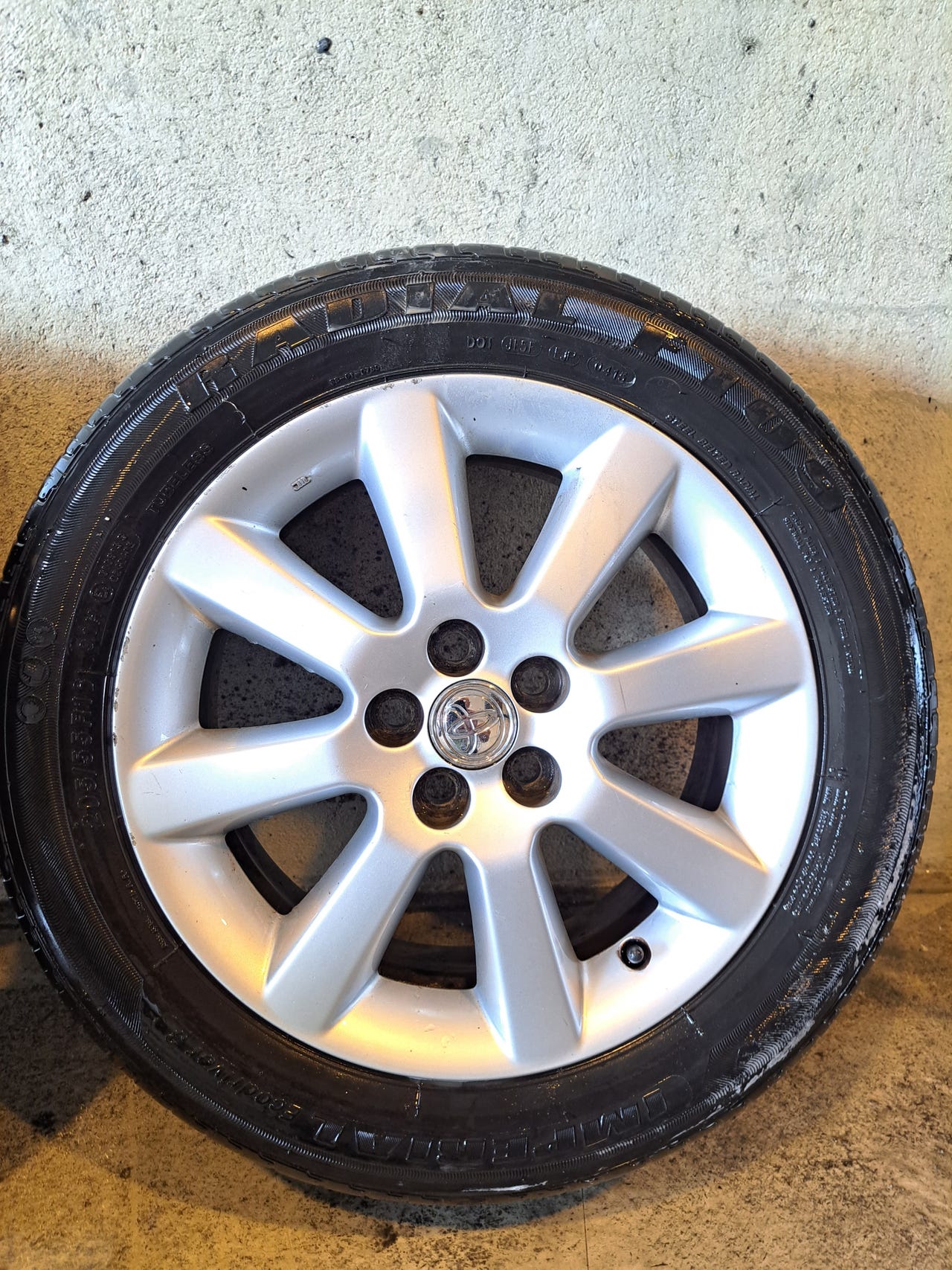 4 Dkk med felger Toyota Avensis 205/55R16 | FINN-torget