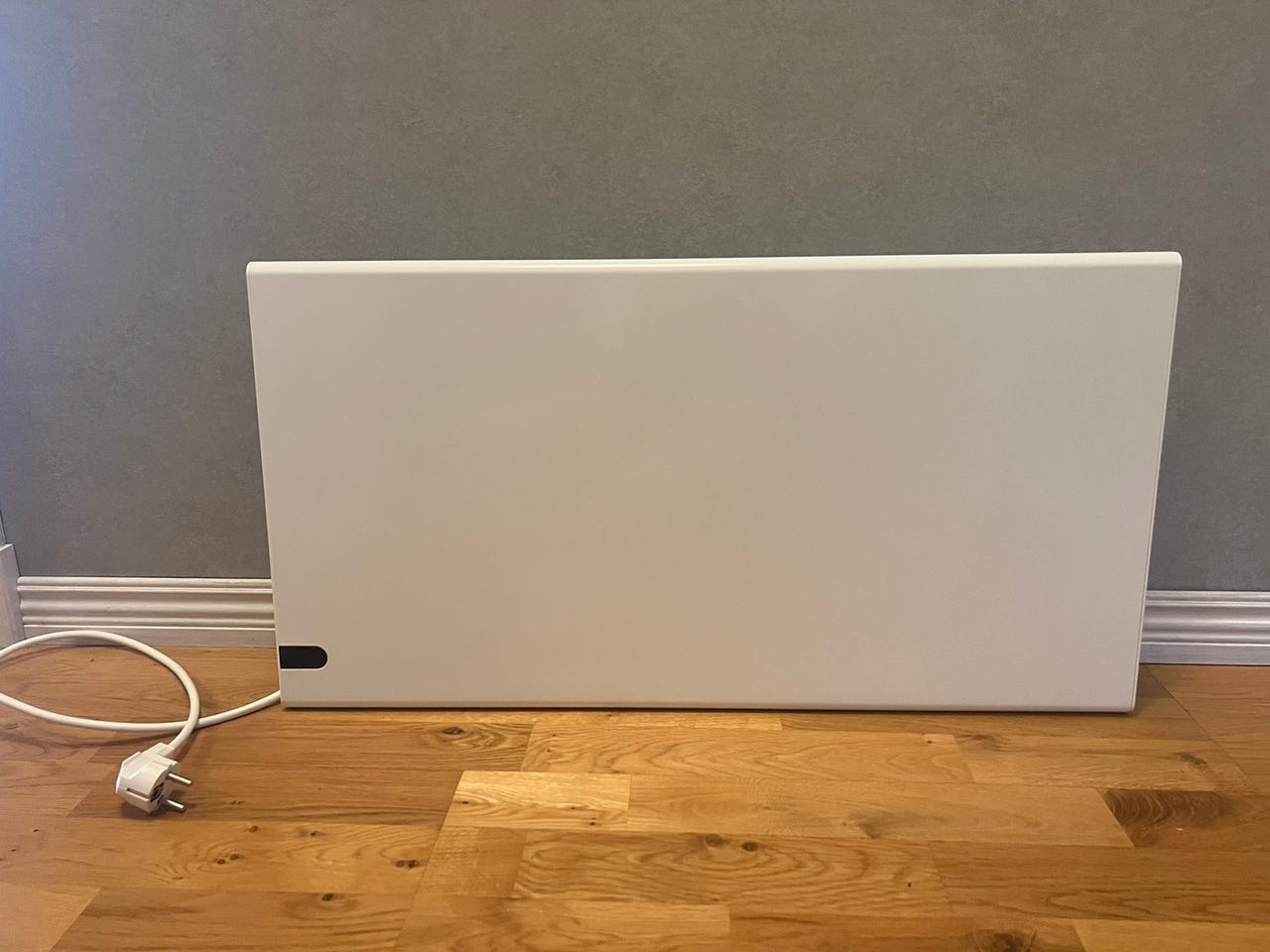 Adax Panelovn 800W | FINN-torget