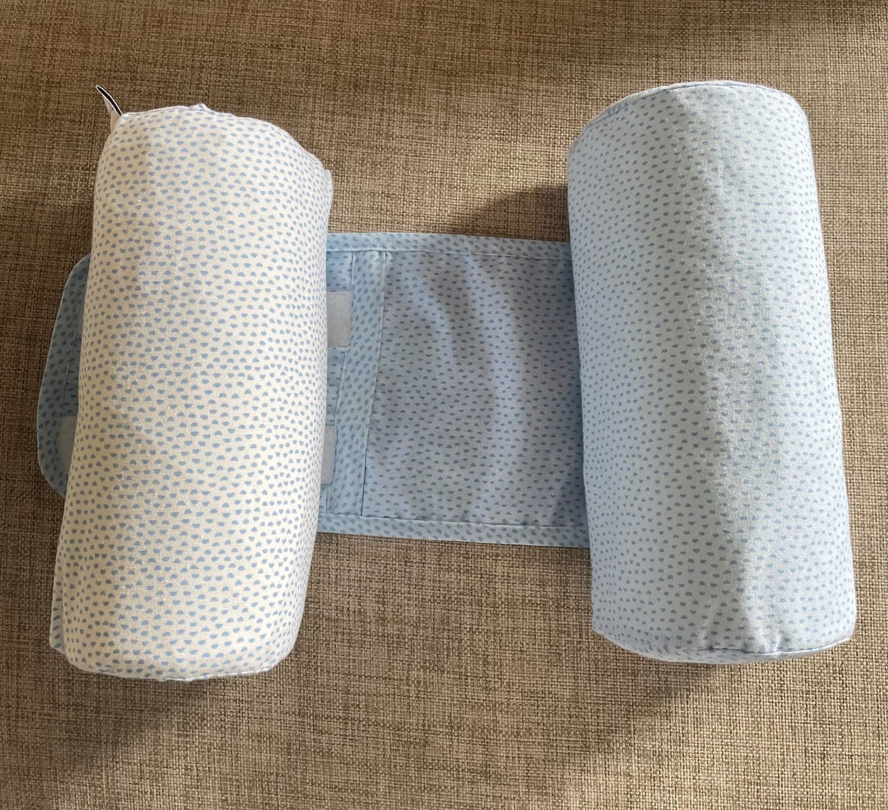 BimbiChic Baby Anti-Roll Cushion | FINN-torget