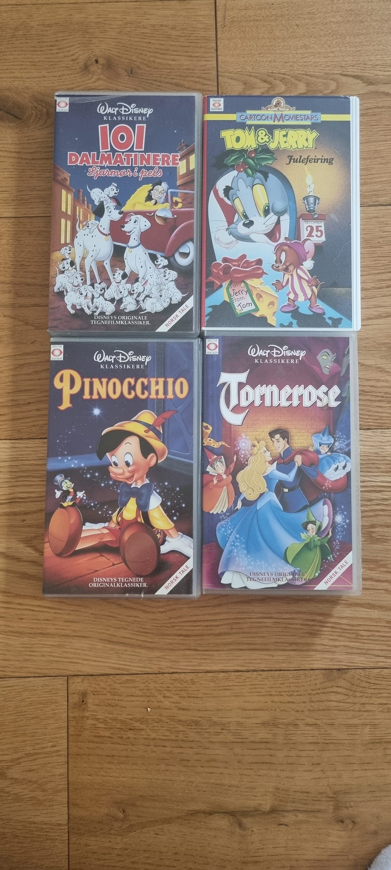 4 Disney filmer + Tom&Jerry VHS | FINN-torget
