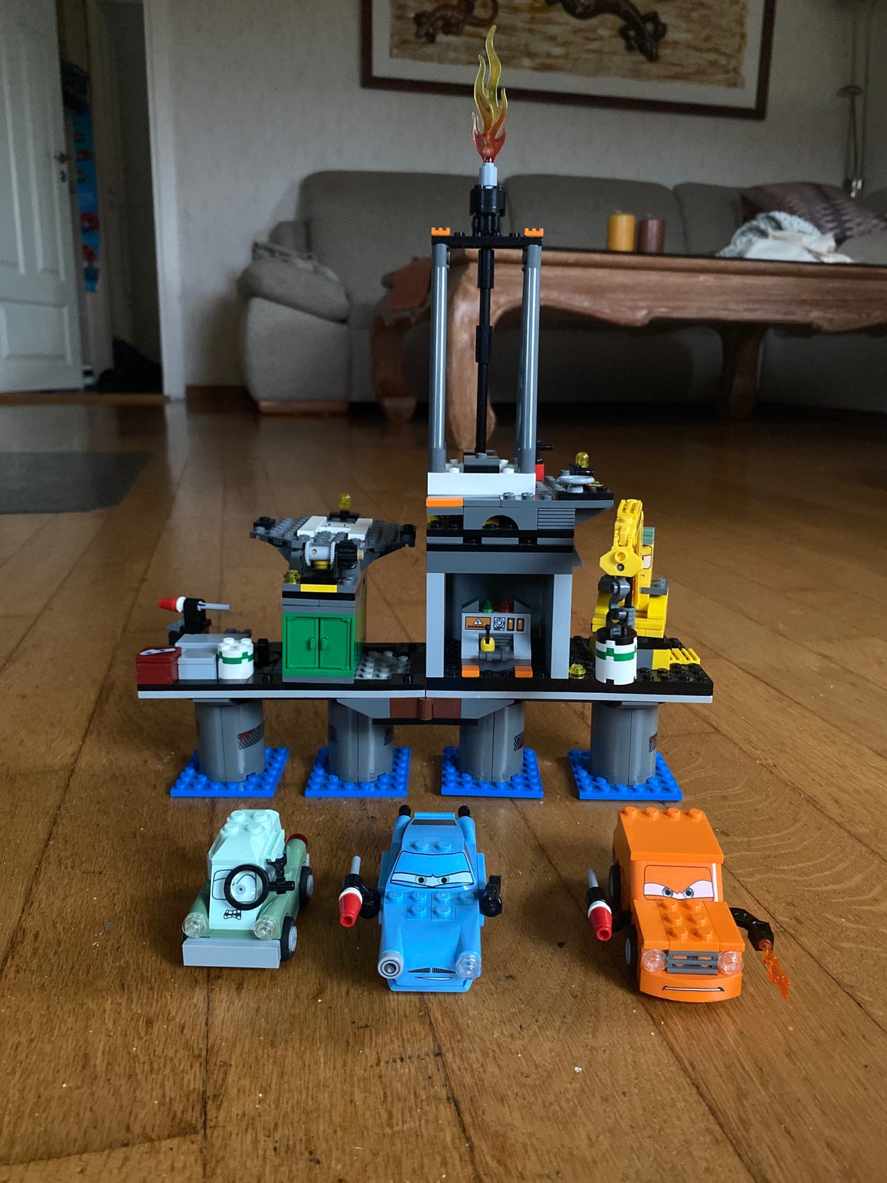 Cars 2 Oil Rig Escape