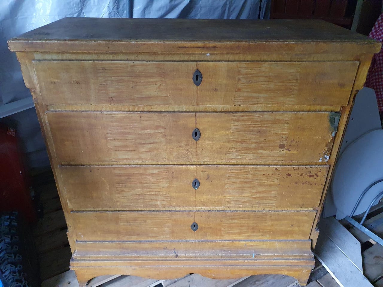 Antikk gammel kommode | FINN-torget