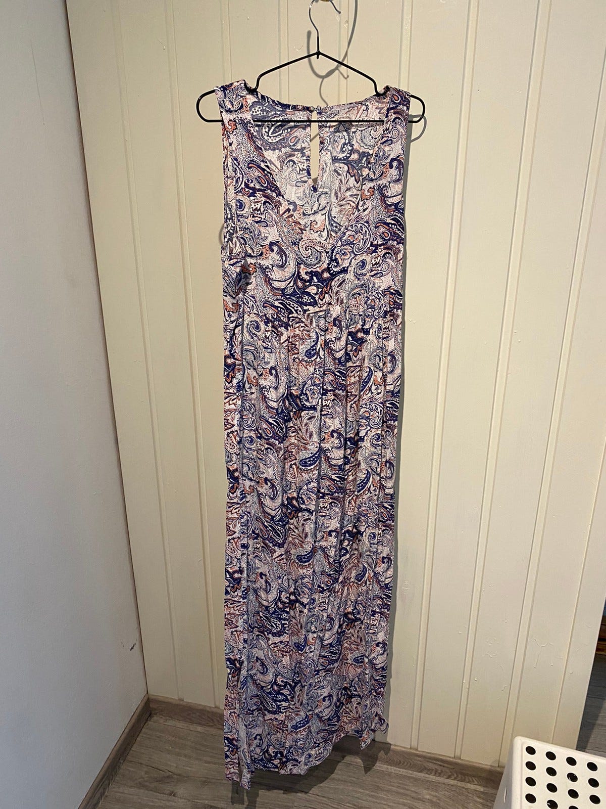 Soaked kjole/dame/Str L | FINN torget