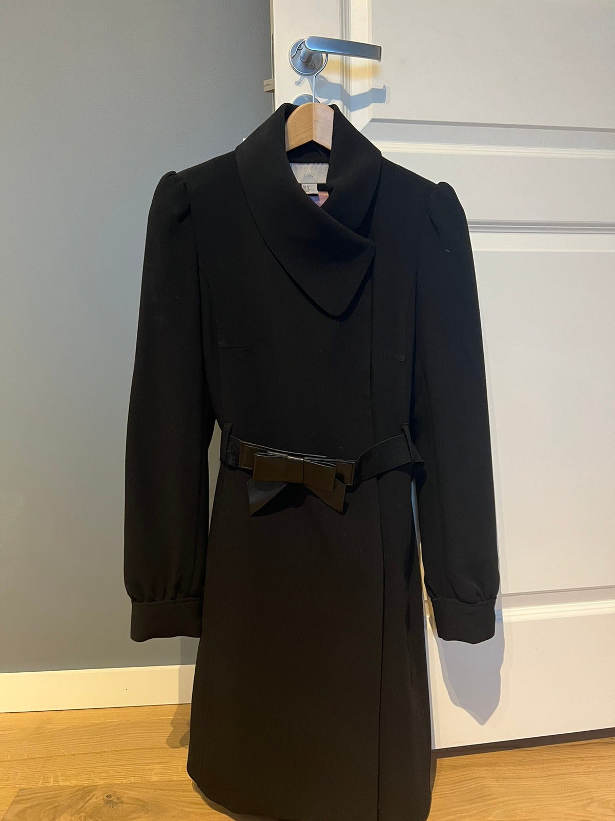 Jakke sort H&M str 40 | FINN-torget