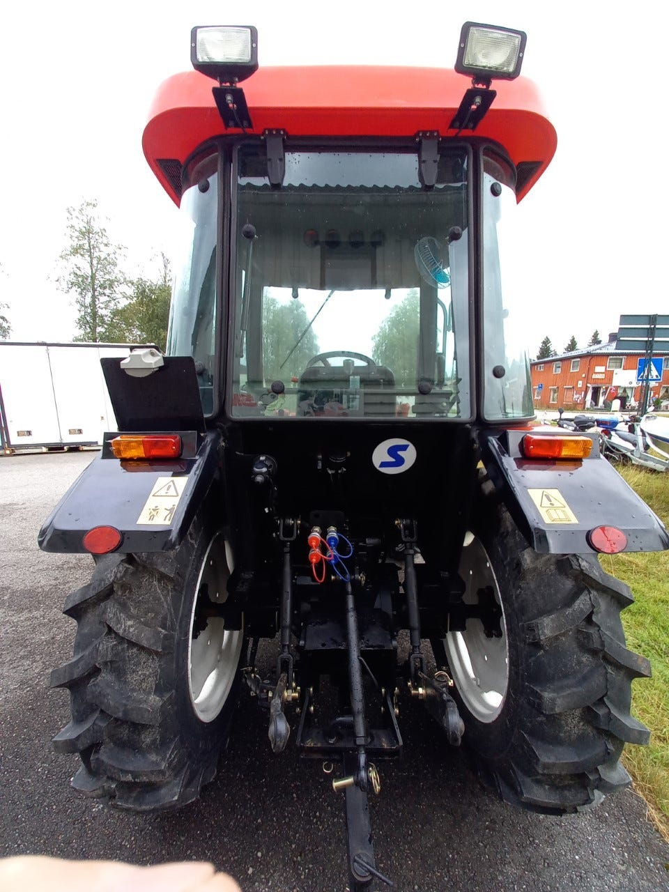 Til salgs: Yto SG354C m/frontlaster og 4 i 1 skuffe - 2022 | FINN.no