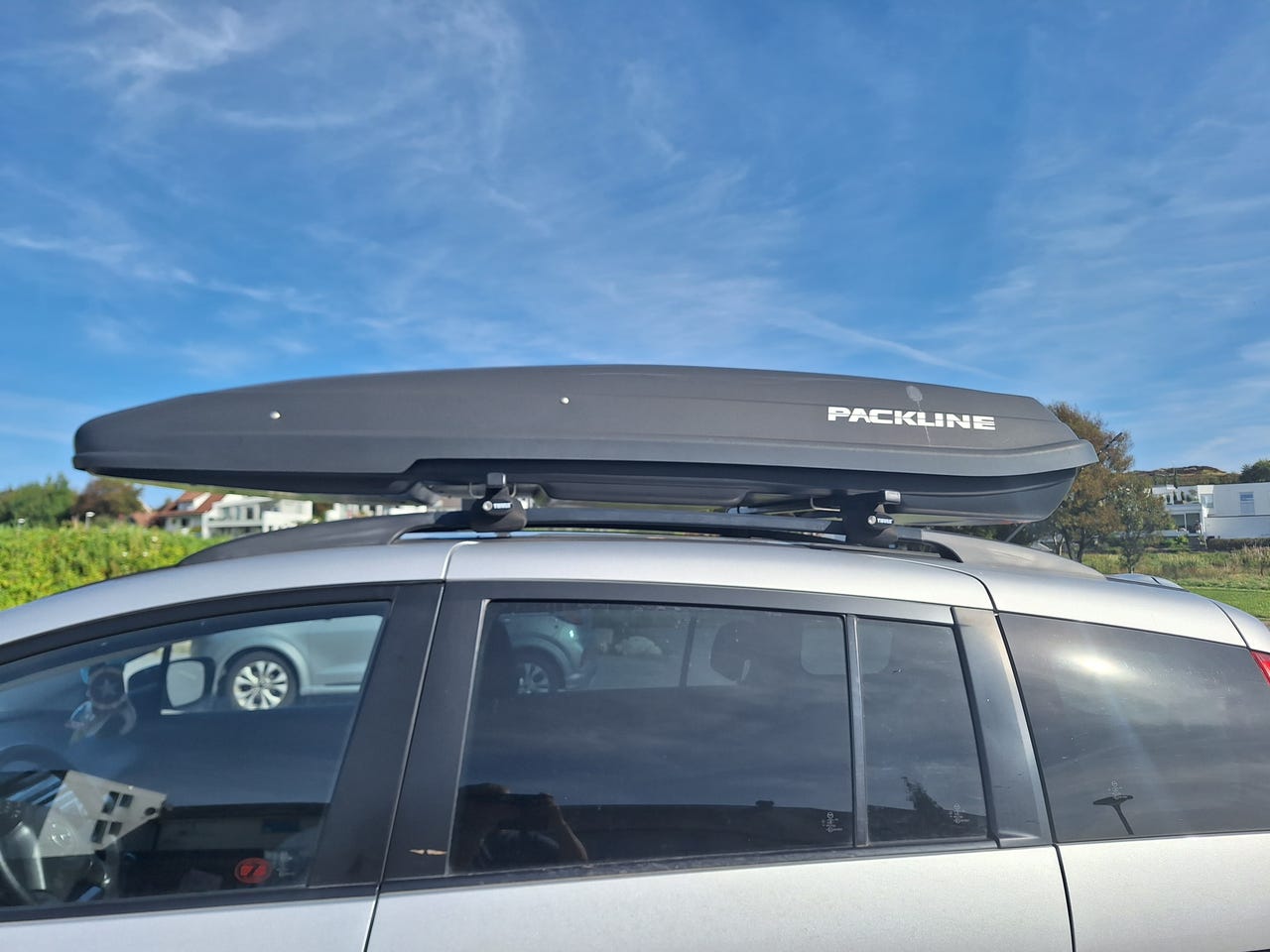 Packline takboks med (Thule) takbøyler 3000- | FINN torget