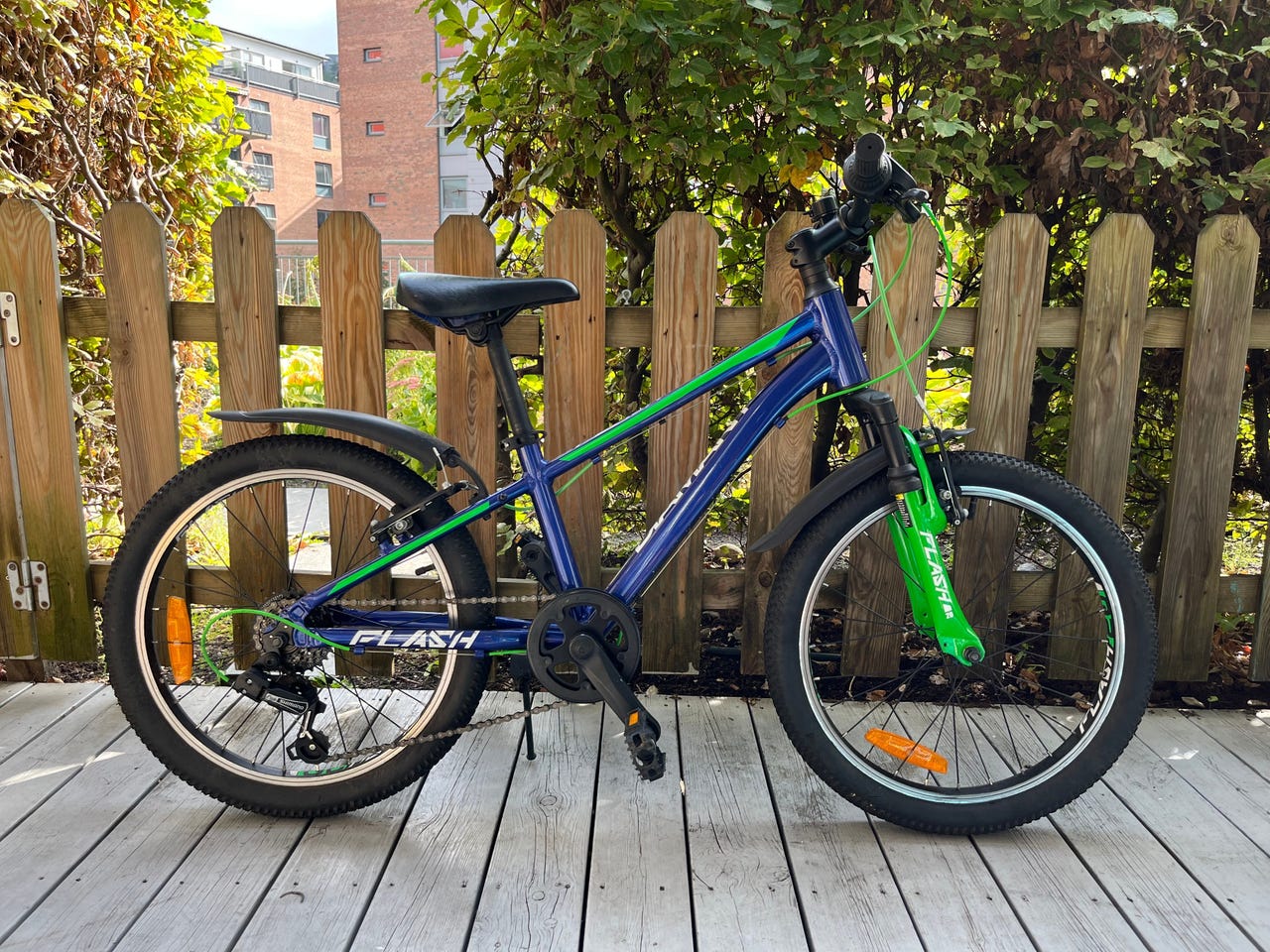 Diamant Flash 20 barnesykkel m/hjelm selges. | FINN torget