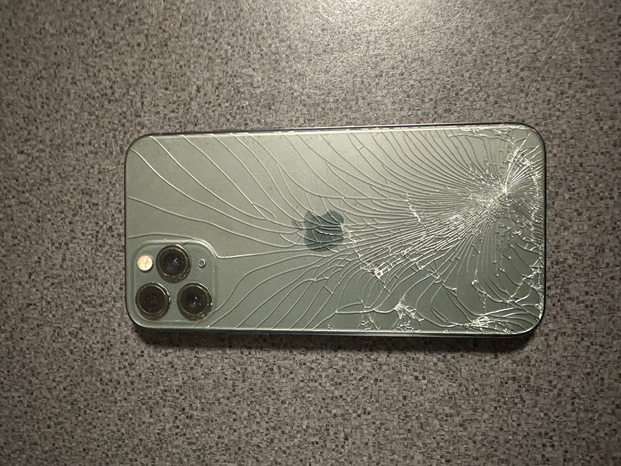 Iphone 11 defect | FINN torget