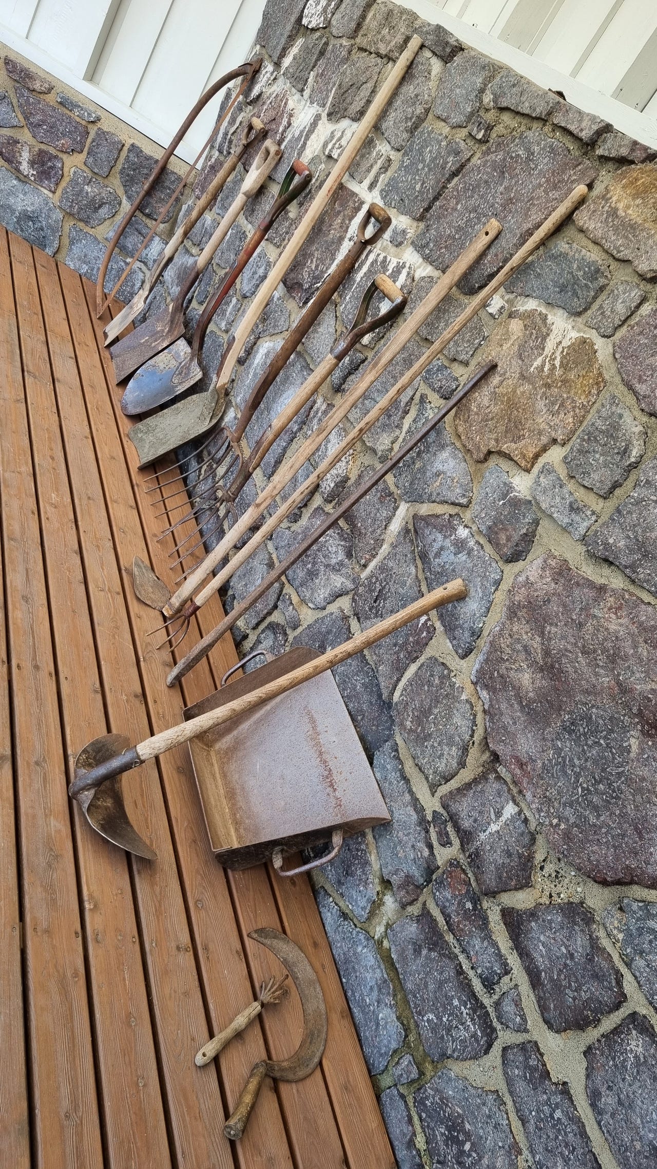 Gamle / retro redskaper og verktøy til hage / jordbruk / anlegg | FINN torget