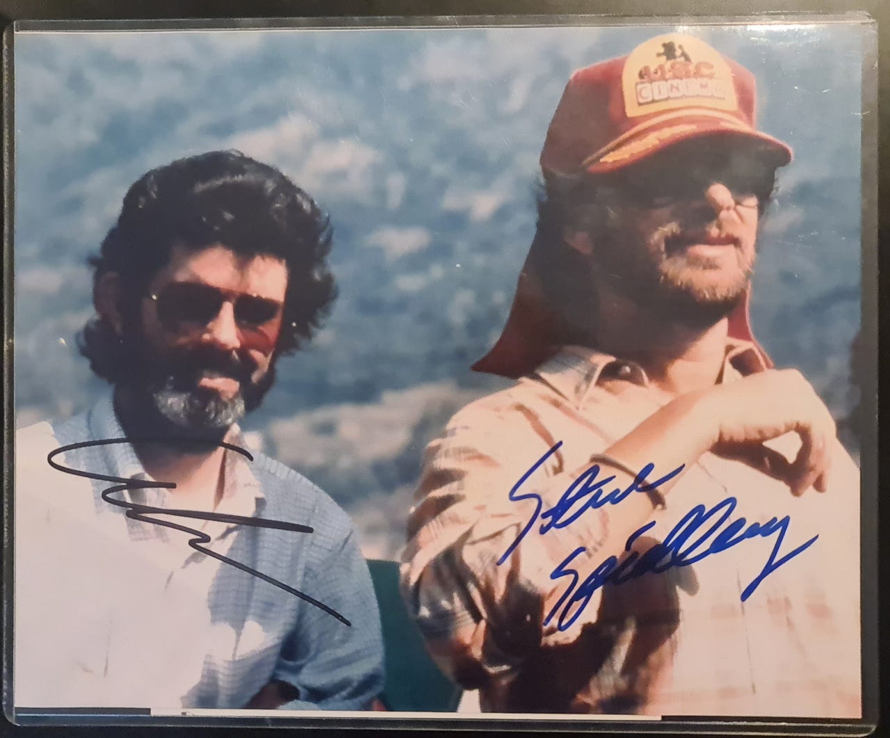 Autografer av Steven Spielberg og George Lucas | FINN-torget