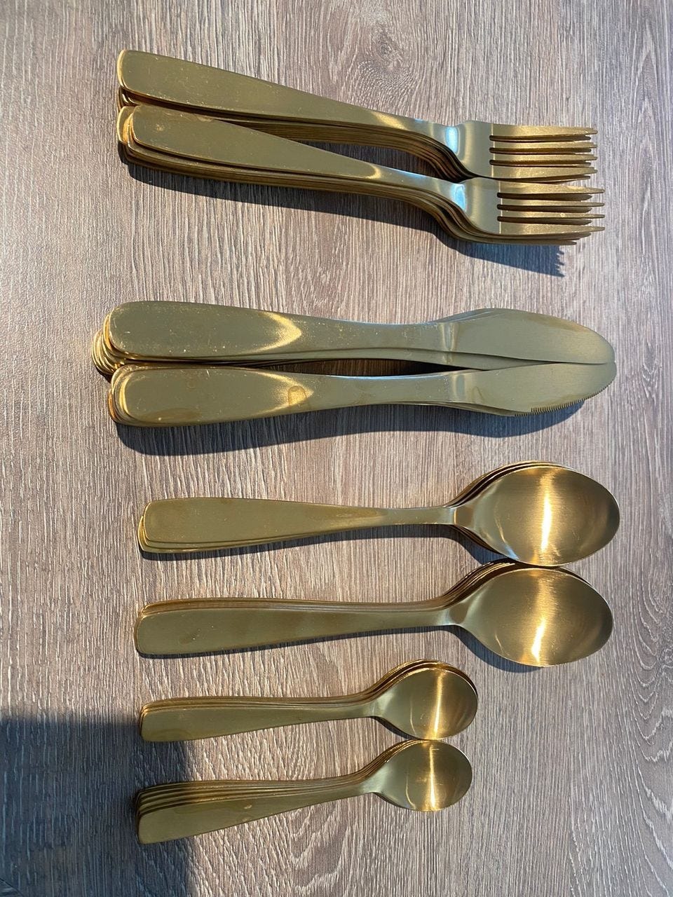Gullbestikk til 60 personer | FINN torget