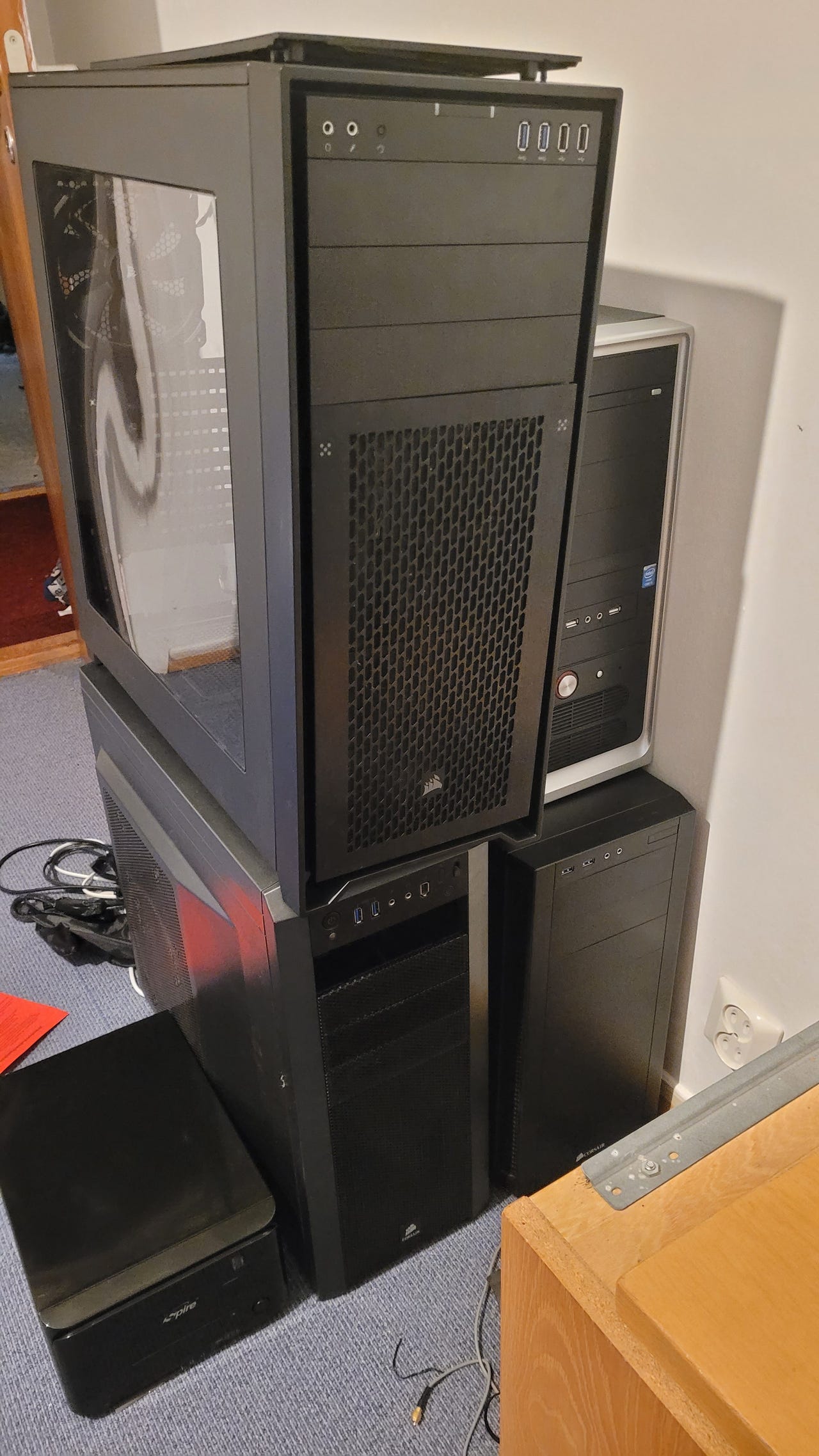 3 PC kabinett i forskjellige størrelser | FINN torget