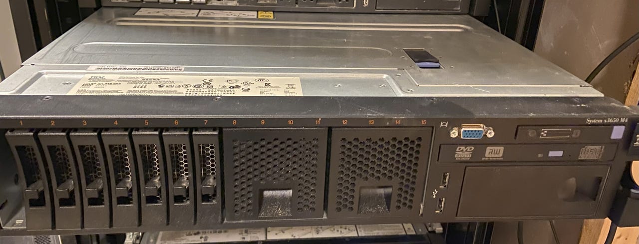 Lenovo 3650M4 128GB Minne, Dual CPU, 4x 2TB disk | FINN-torget