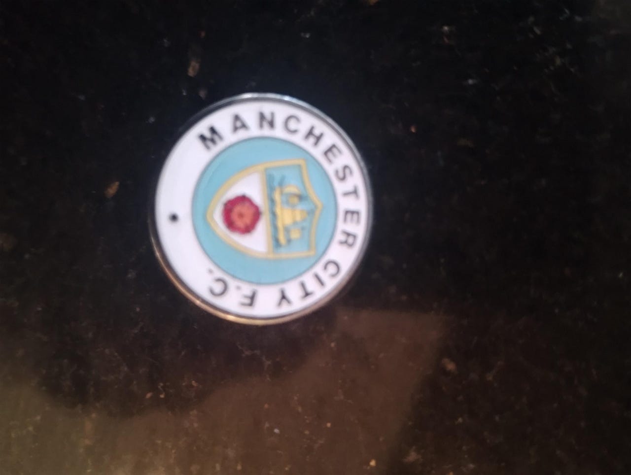 Manchester City pin fotball pin | FINN-torget