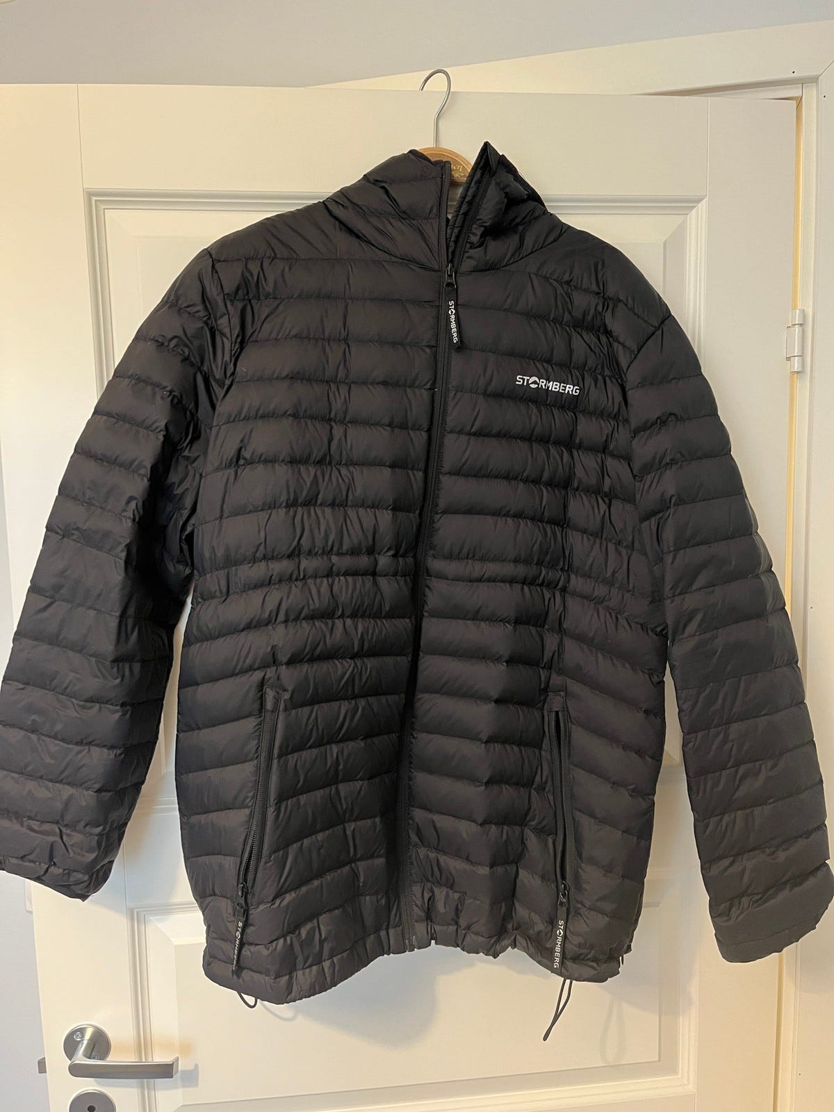 Gravidjakke: Moravik MOM dunjakke fra Stormberg | FINN torget