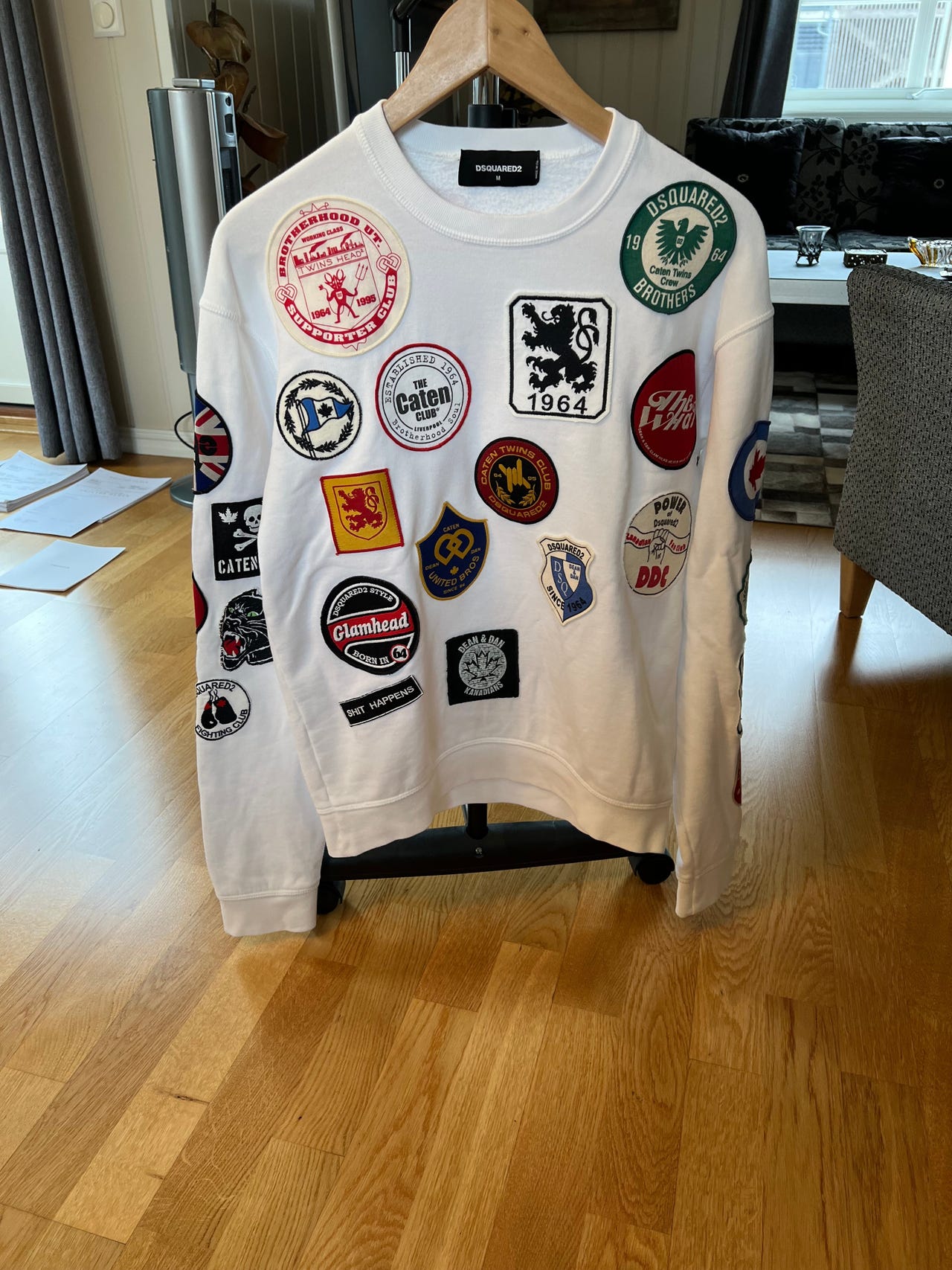 Litt brukt dsquared 2 sweat shirt str m | FINN-torget