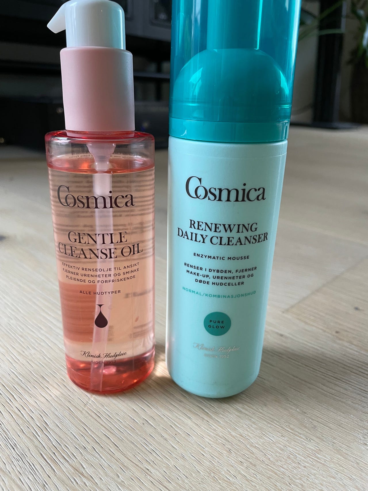Cosmica Gentel Cleanse Oil & Renewing Cleanser | FINN-torget