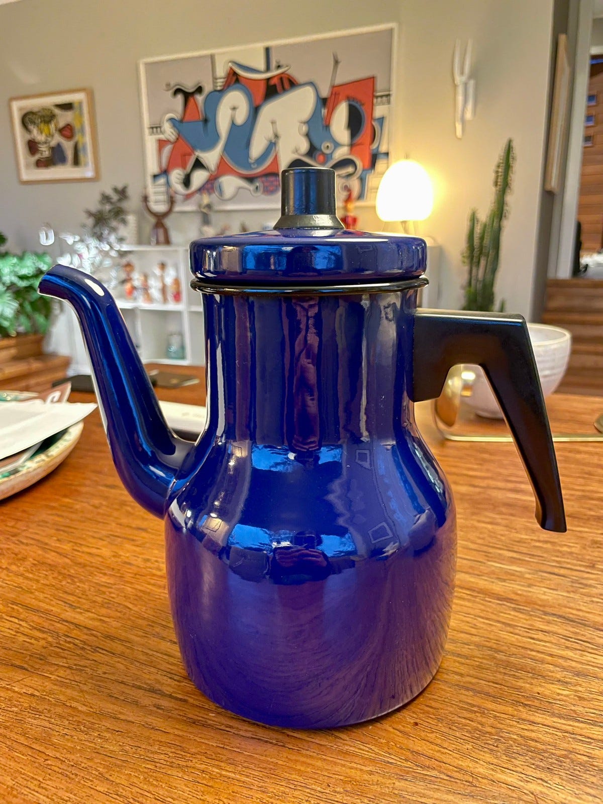 Utrolig kul blå emaljert kanne fra Sigurd Persson | FINN torget