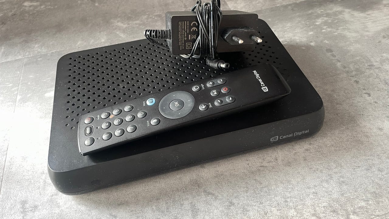 OnePlace UHD-boks | FINN torget