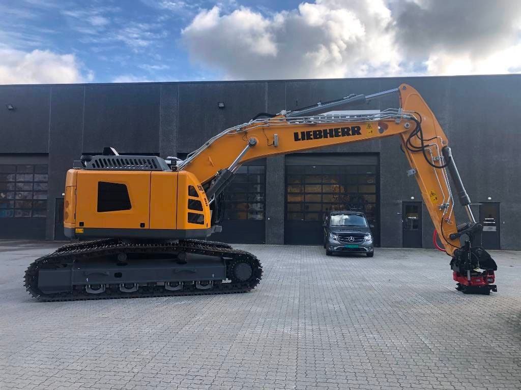 Liebherr R936 Compact | FINN.no