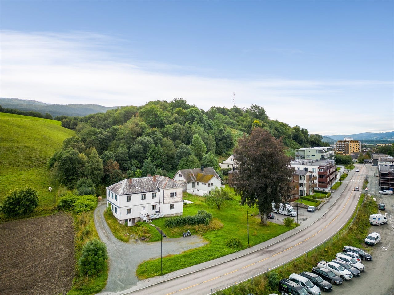 Stor enebolig sentralt i Melhus sentrum | Oppussingsobjekt ...