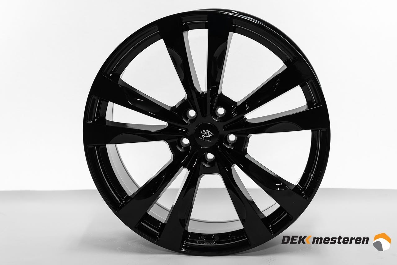 19" PH Miles black alu.felger med nordiske vinterdekk for Tesla Y ...
