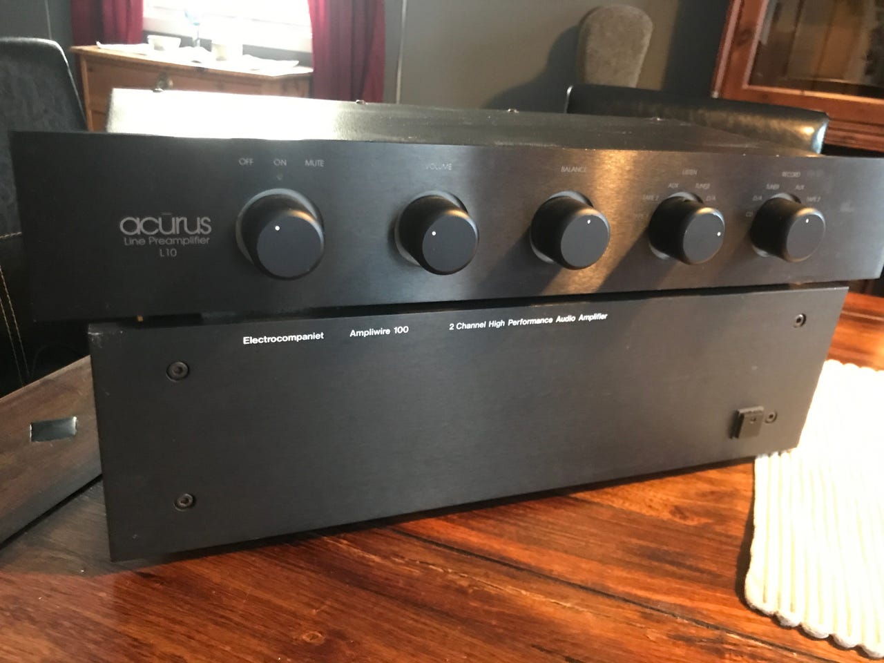 Electrcompaniet AW/Ampliwire 100 og Acurus L10 | FINN torget