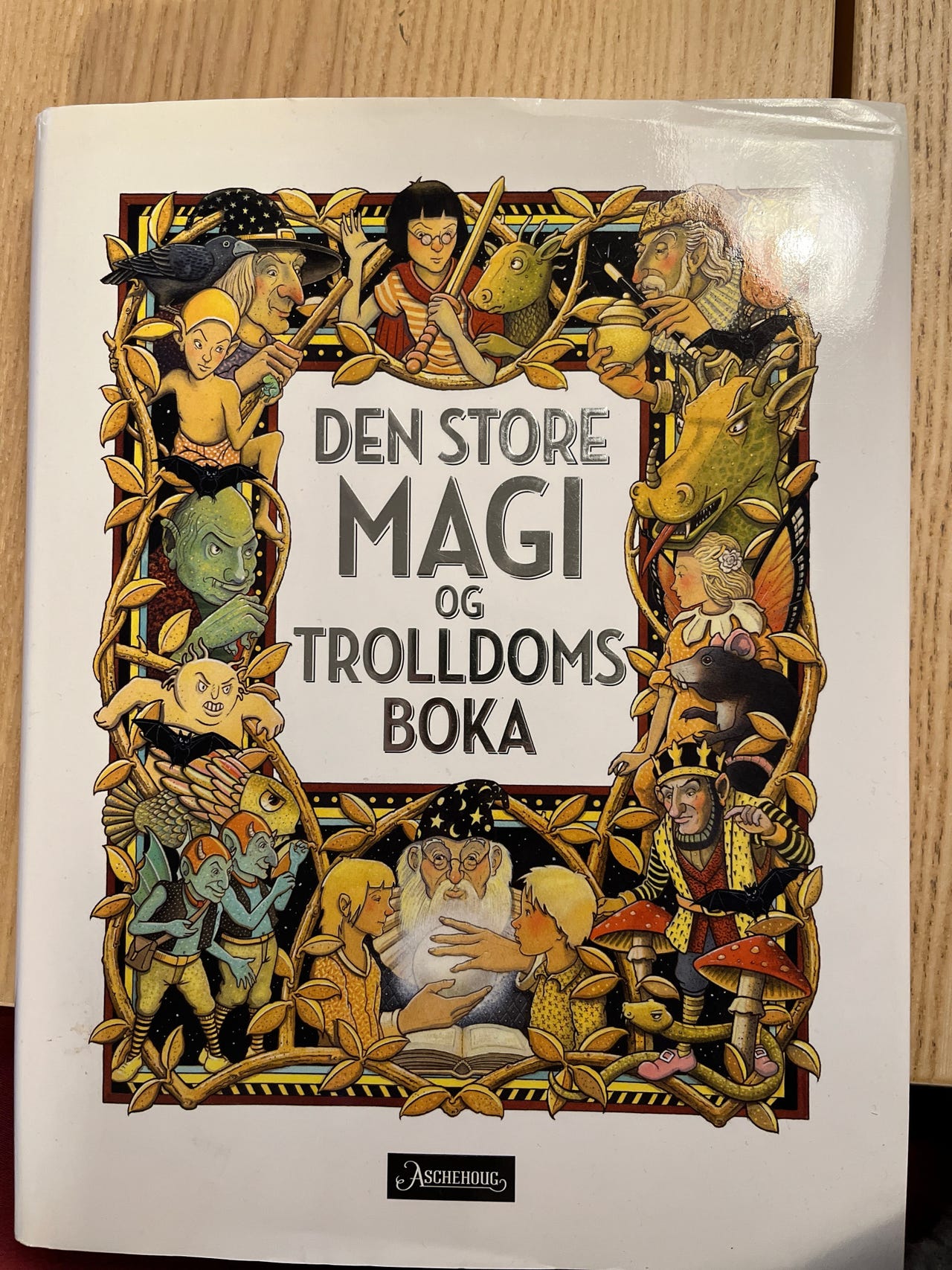 Bøker | FINN torget