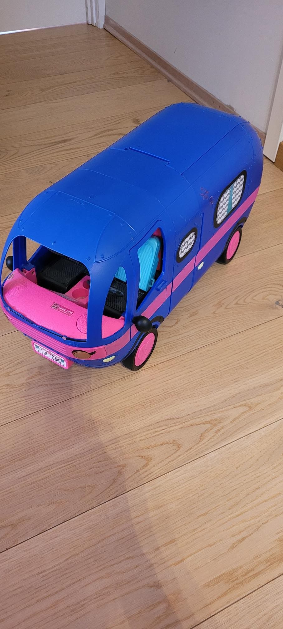LOL Suprise OMG 4 in 1 Glamper Fashion Camper | FINN-torget