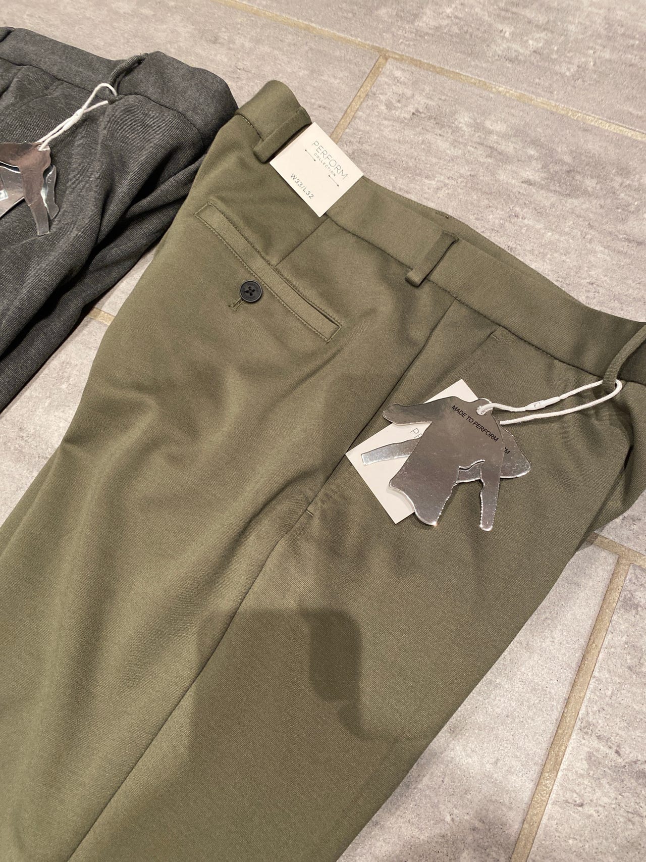 2 stk bukser fra Perform Collection | FINN-torget