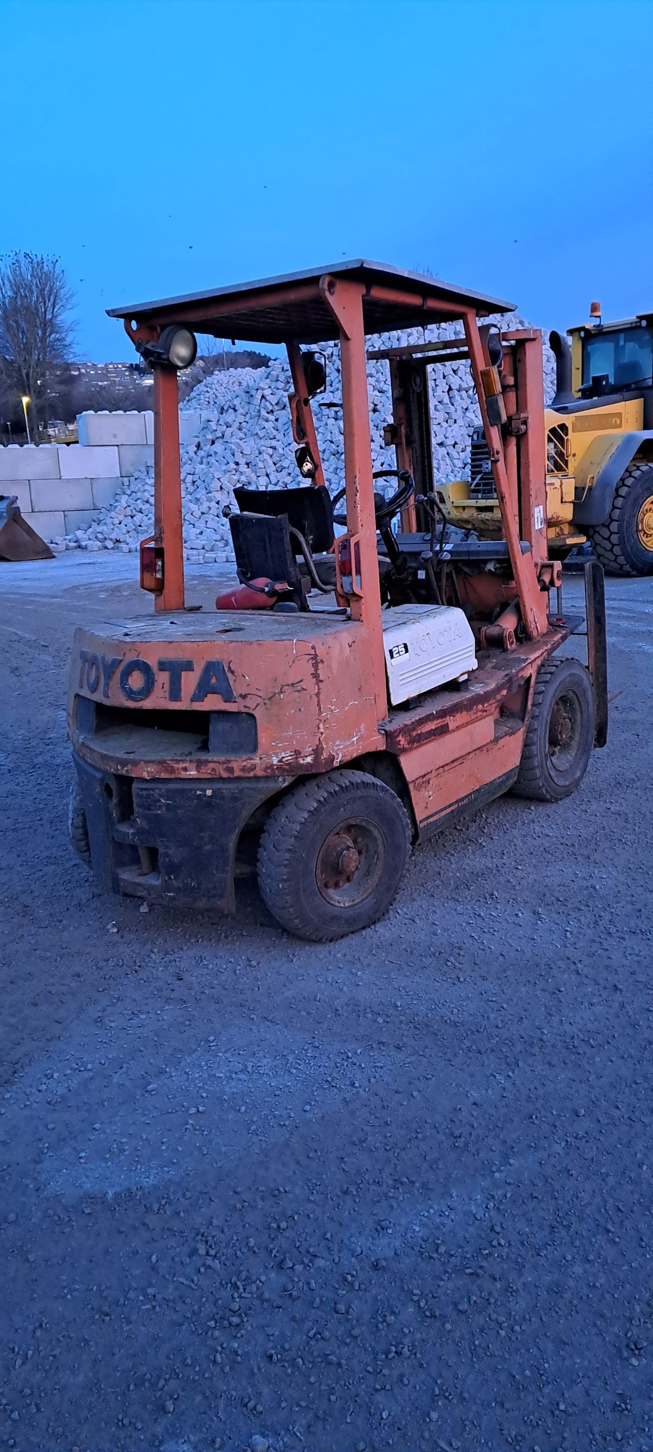 Toyota 4FD 25 - 1985 - Truck - Løftekapasitet 2500 kg - Løftehøyde 3 ...