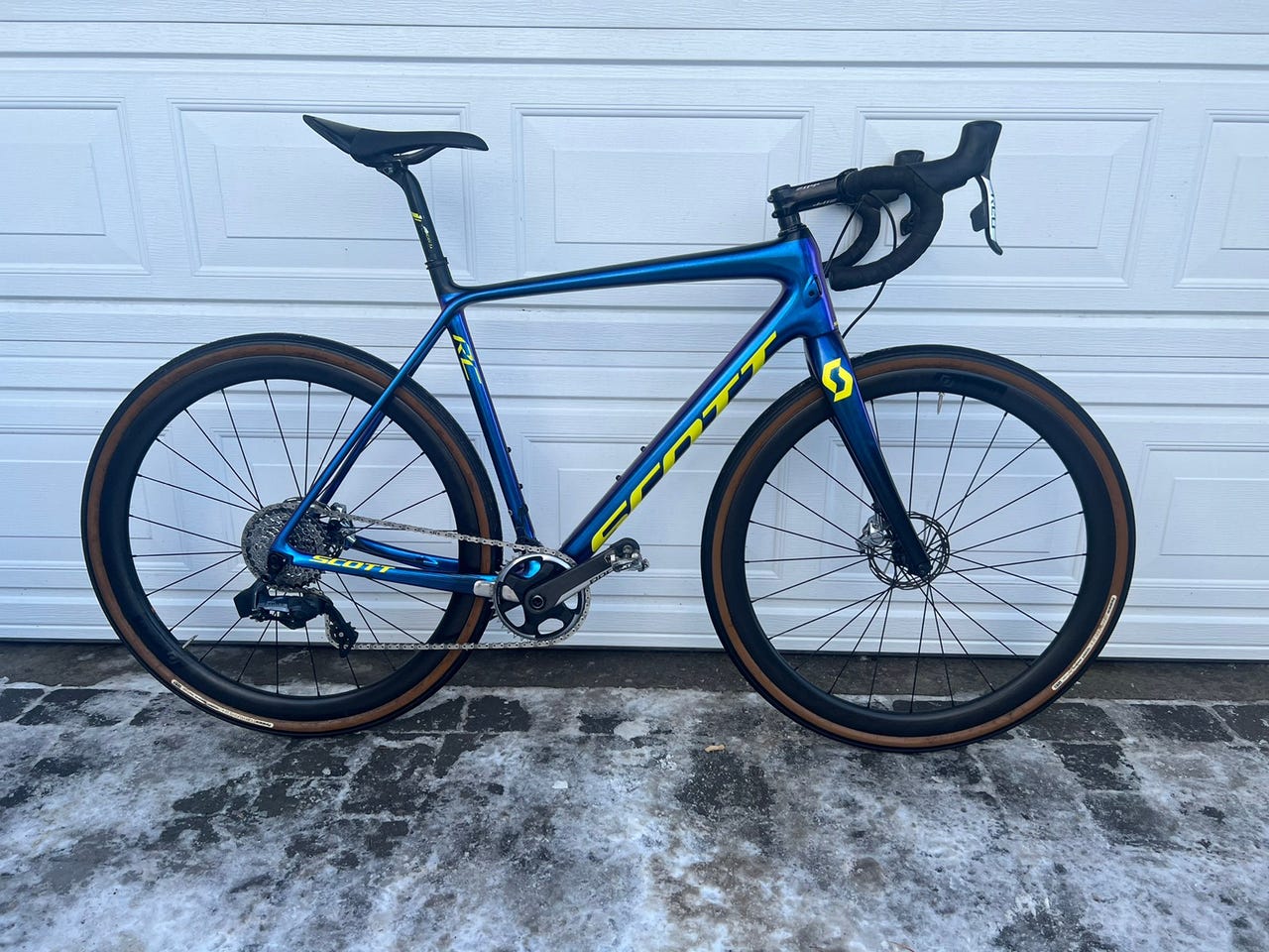 Scott Addict RC AXS Red/sram | Karbonhjul - Elektronisk giring - 2021 ...