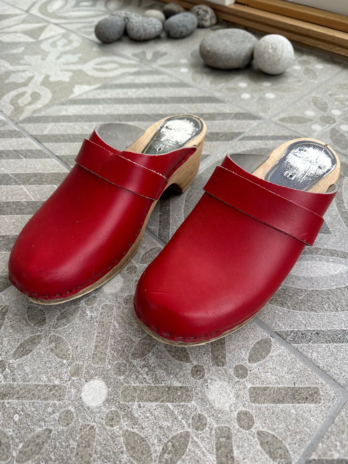 Røde klogger | FINN-torget