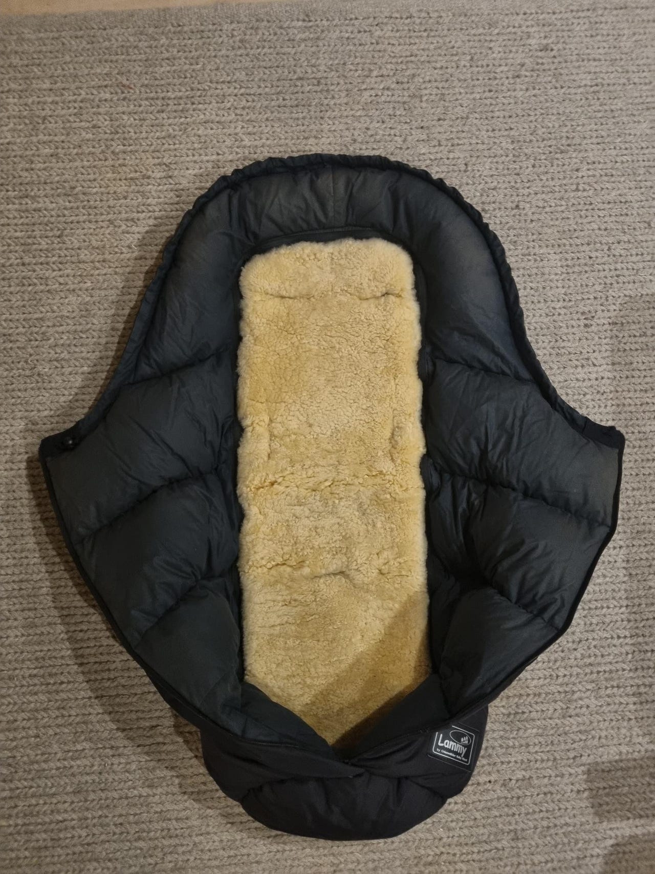 Super dunpose, Lammy Oldenwälder Baby Nest | FINN-torget