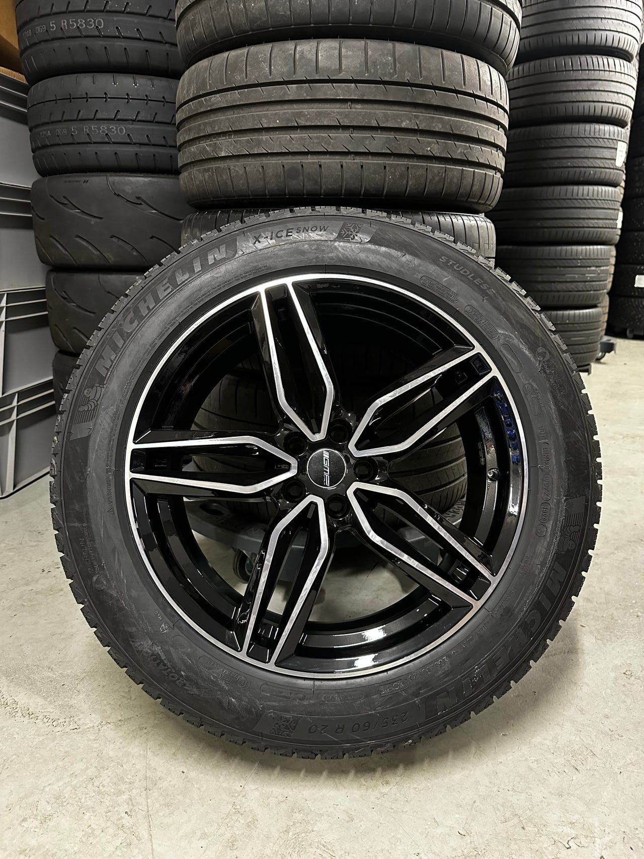 GMP felger M/ Vinterdekk til iX 40/50/60 (UBRUKTE!) | FINN-torget