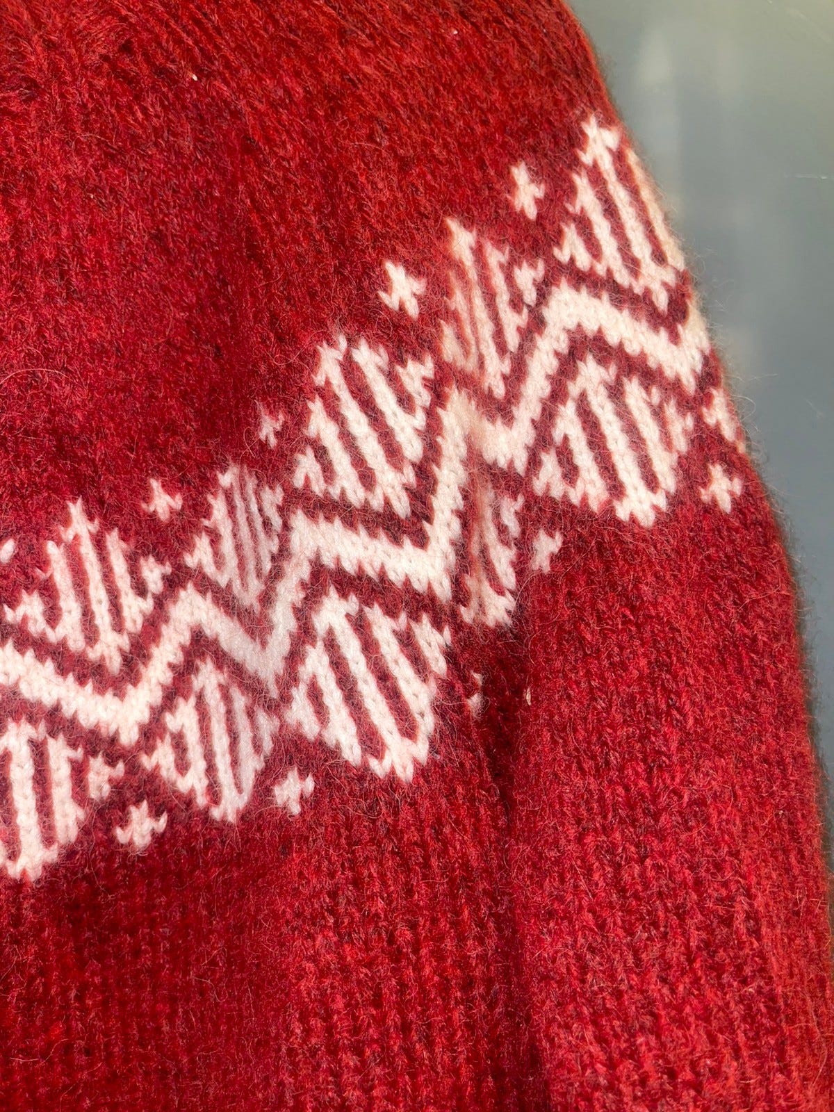 Tre Sverd Genser / strikket genser | FINN torget