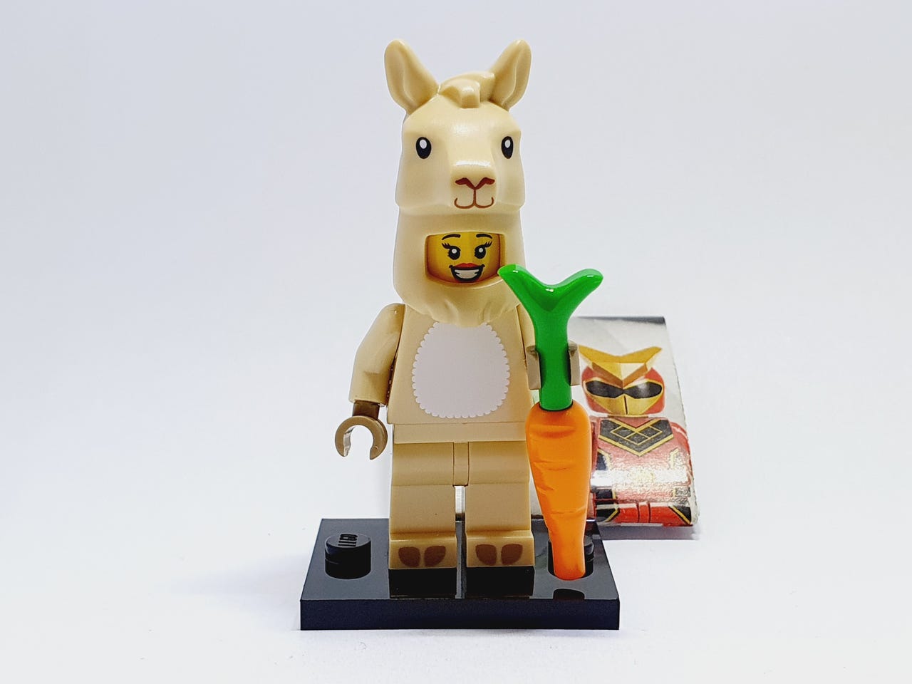 LEGO Llama Costume Girl | CMF Series 20 (col20-7) | FINN-torget