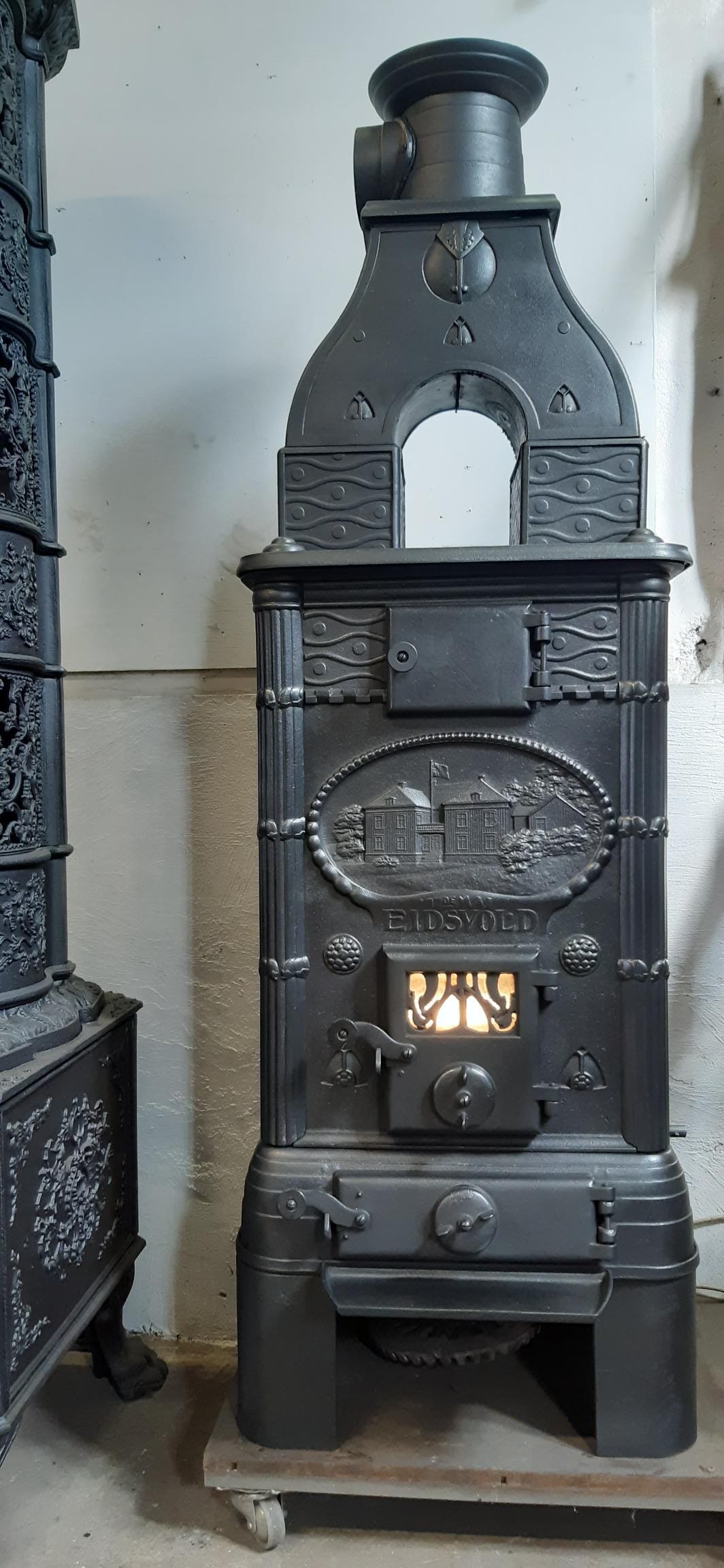 Helrestaurerte ovner til salgs. | FINN torget