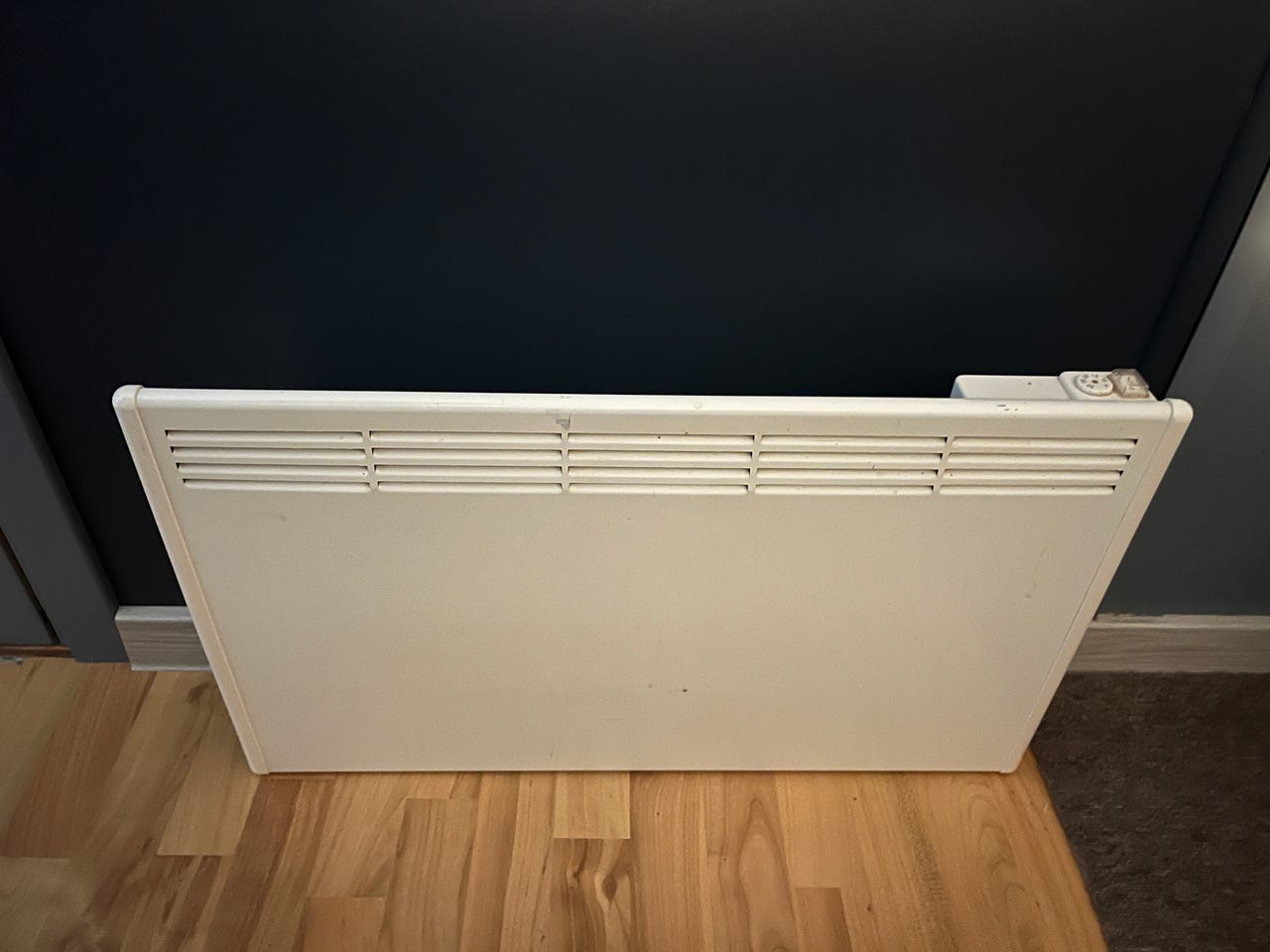 BEHA P8 800W panelovn | FINN-torget