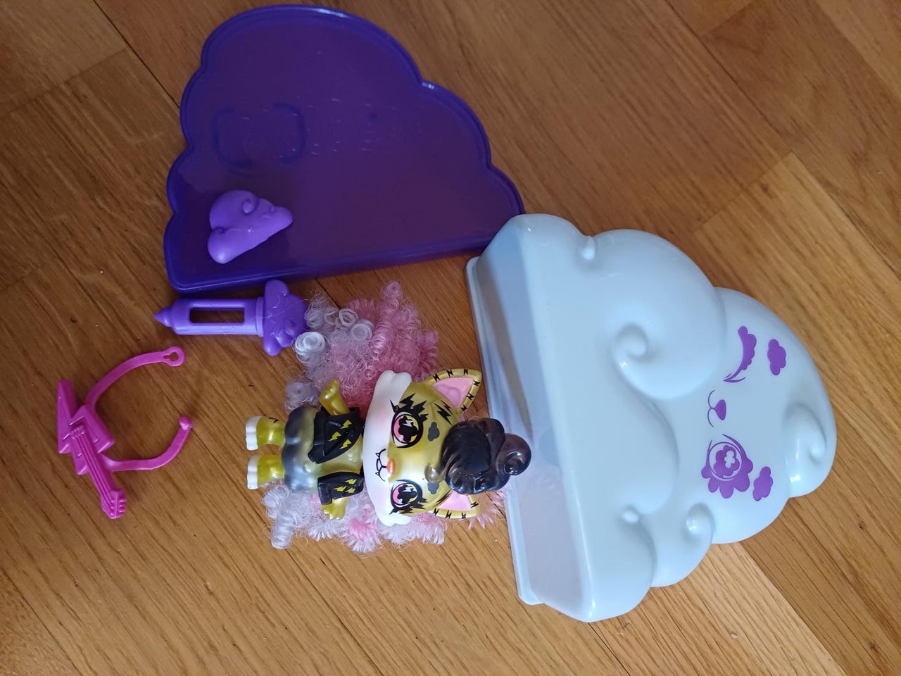 Mattel Cloudees figur | FINN-torget