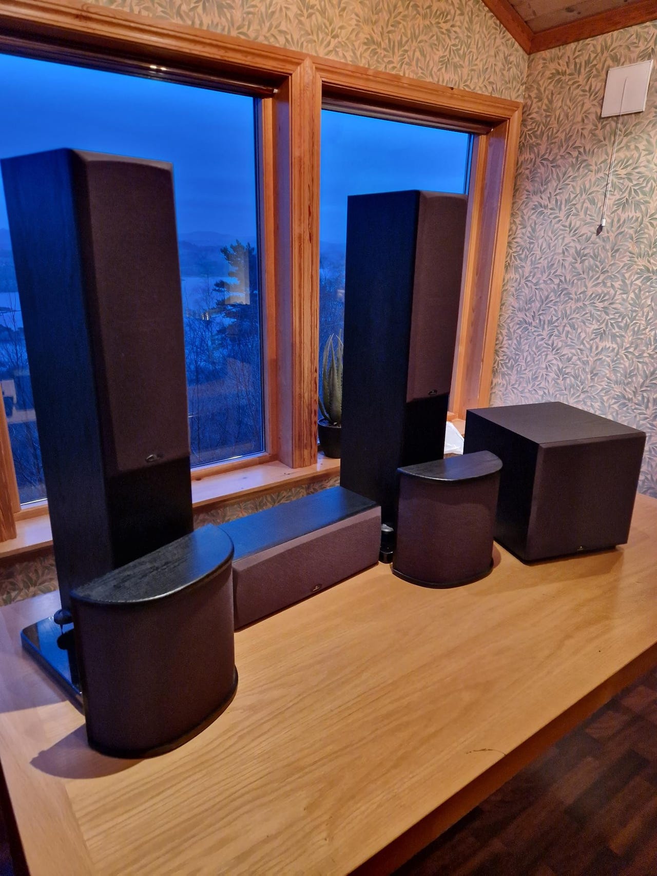 Monitor audio 5.1 høyttalere | FINN-torget