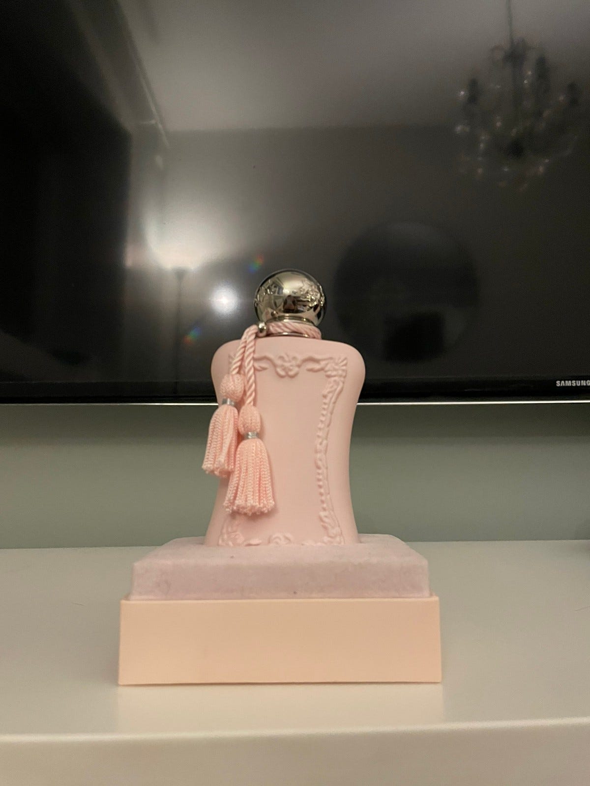 Delina - Parfums de Marly - dekanter/samples/parfymeprøver | FINN-torget