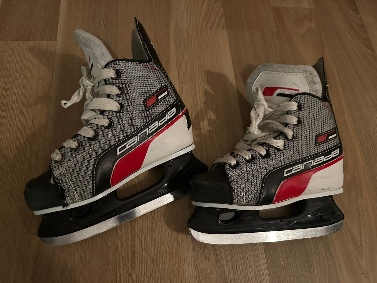 Canada hockeyskøyter str. 31 - til ishockey / bandy | FINN-torget