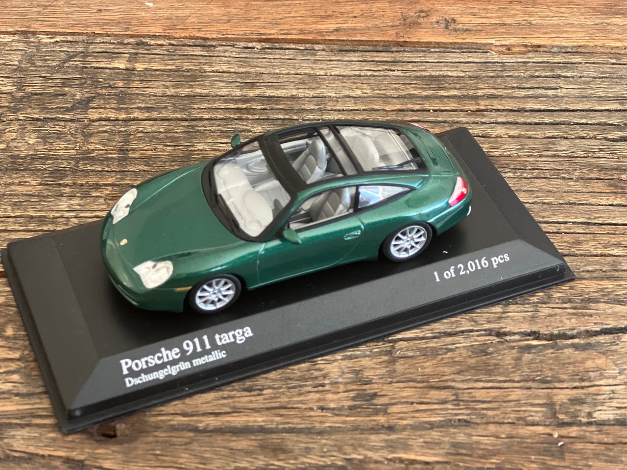 Porsche 911 Targa modellbil 1/43 | FINN-torget