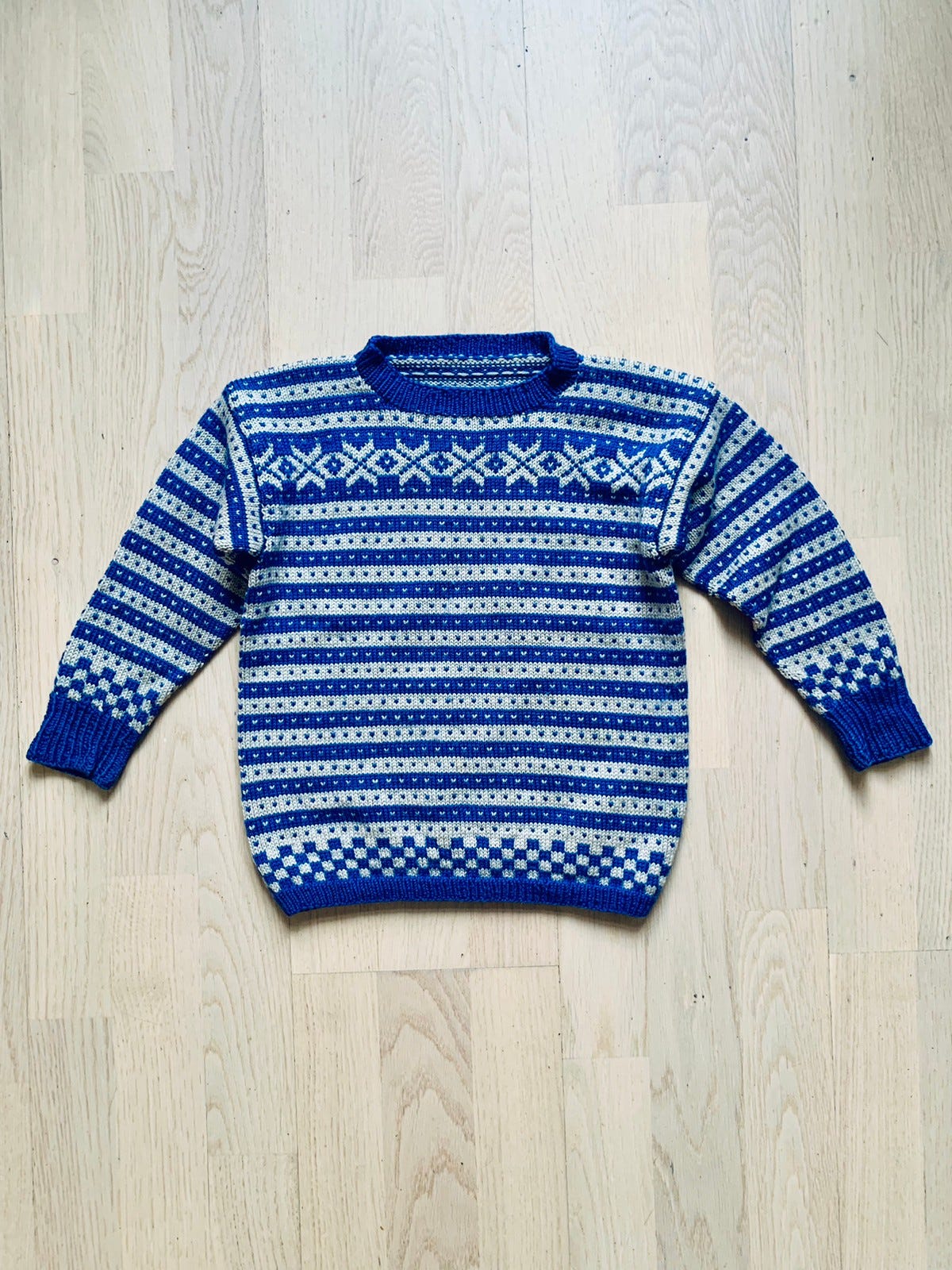 Strikket Ull Genser 3-4 år | FINN-torget