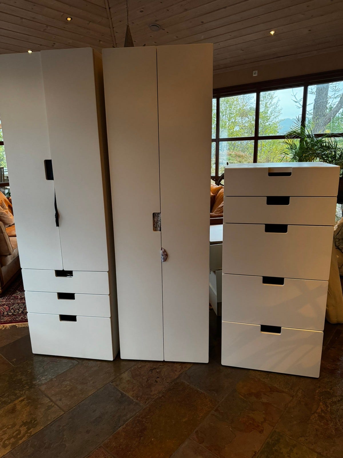 3 skap fra IKEA gis bort forutsatt hentet i dag | FINN-torget