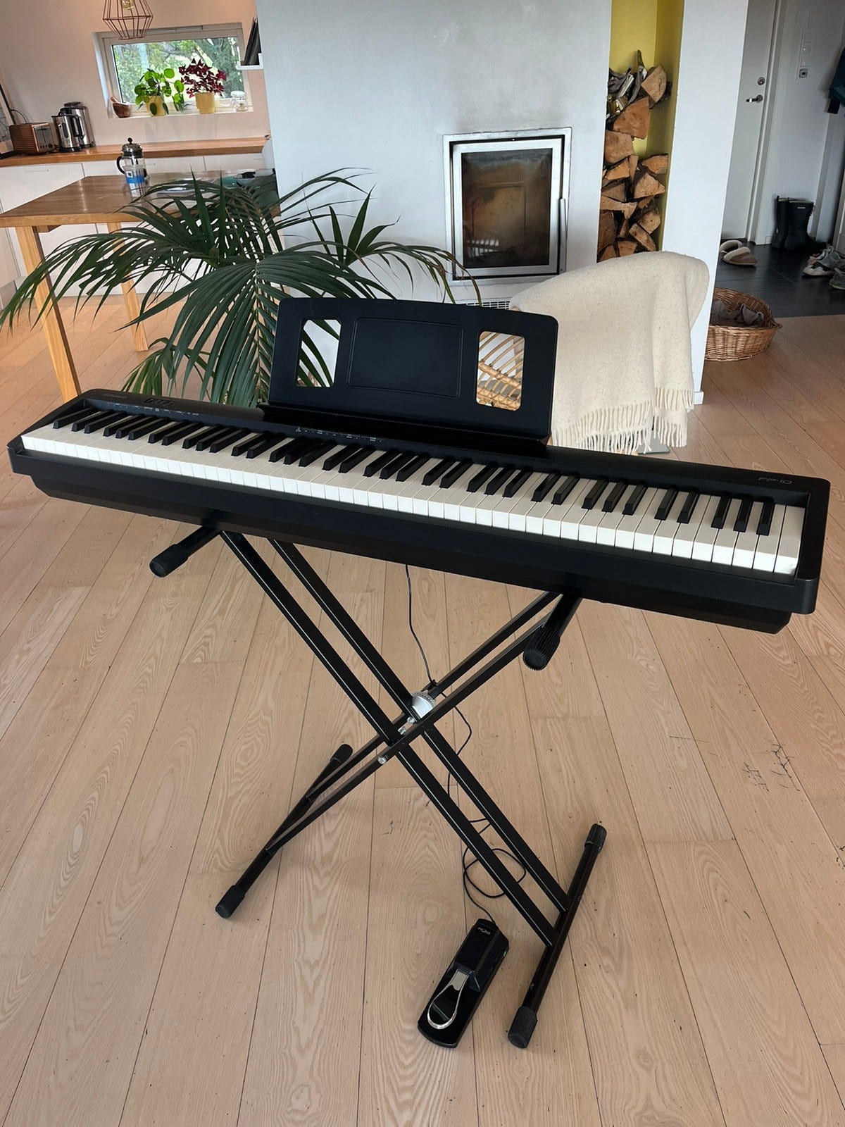 Roland FP-10 | FINN torget