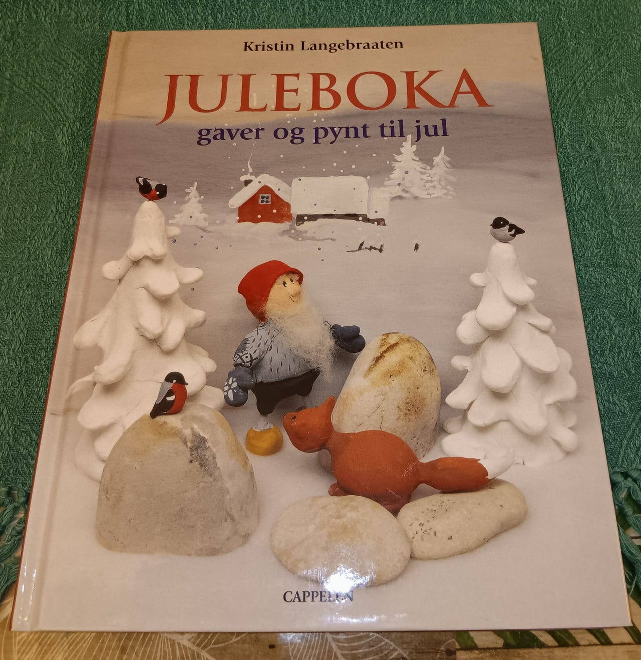 Juleboka- gaver og pynt til Jul | FINN-torget