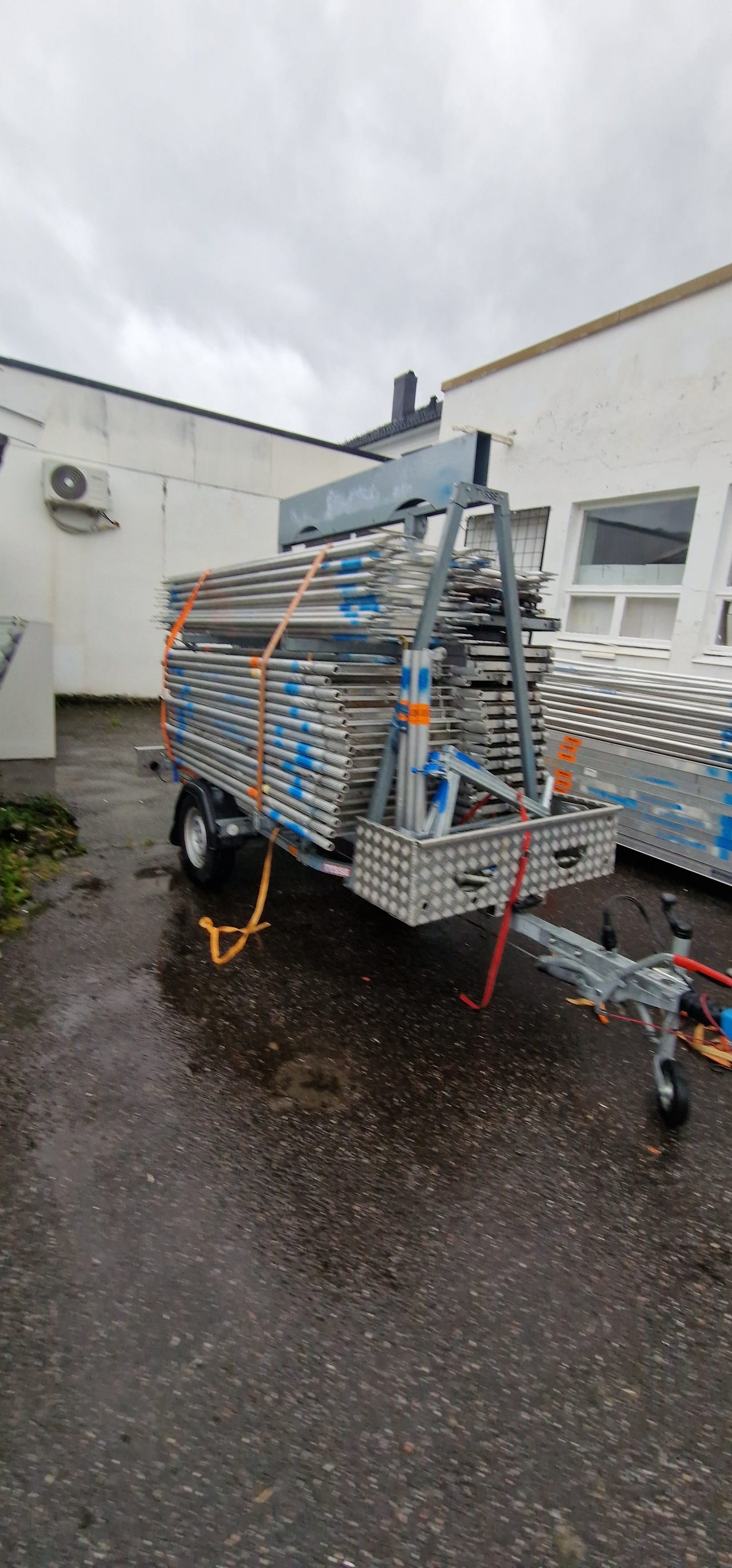 Delta Stillas 100 kvm + TYSSE tilhenger | FINN torget