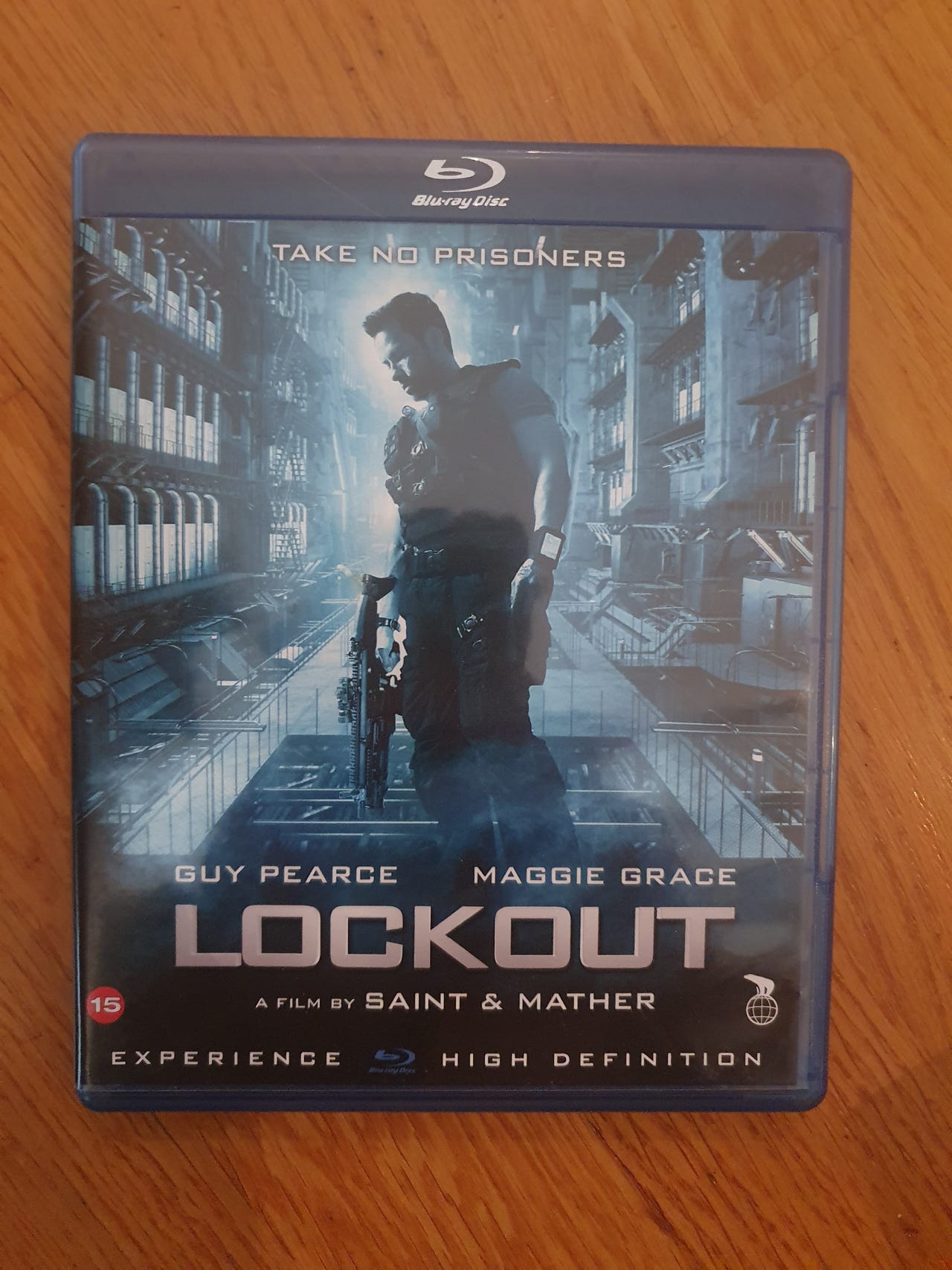 LOCKOUT (2012) | FINN-torget